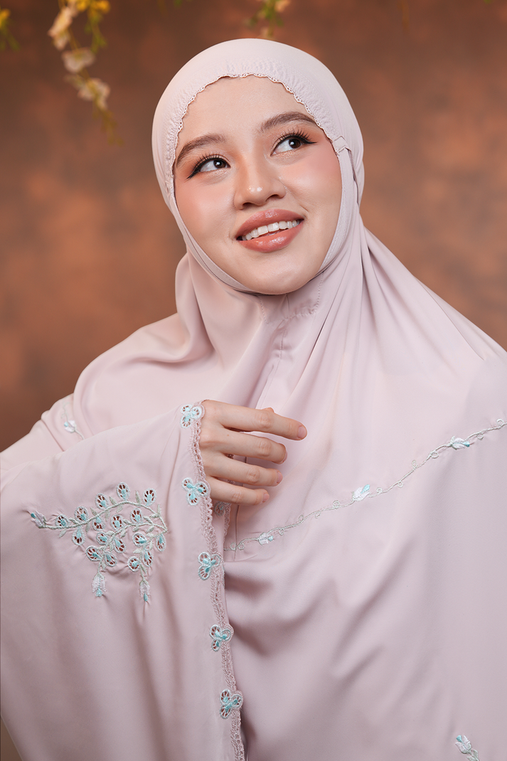 Arden in Pink Lemonade – #TELEKUNGTEA